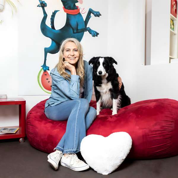 Laura Simonson - Vevolution